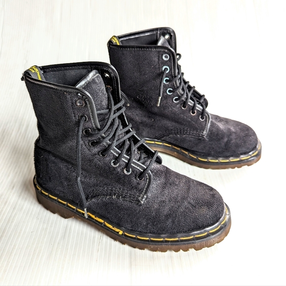 Dr. Martens | Shoes | Doc Martens Vintage Mie Black Velvet Laceup ...